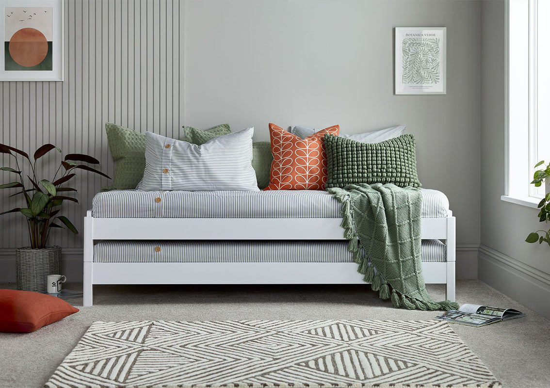 Stacking White Wooden Pair Of Single Bed Frames – Time4Sleep